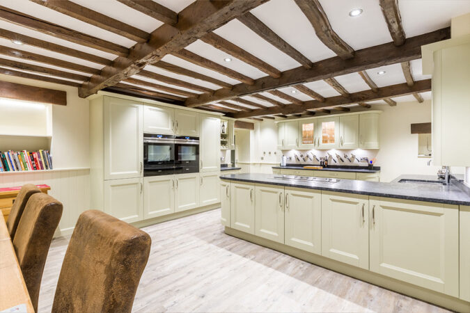 Traditional Kitchens Cumbria | Atlantis Kitchens