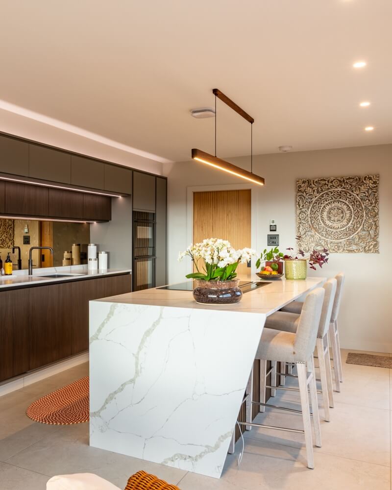 Contemporary Kitchen with Quartz Island and Matt Cabinets